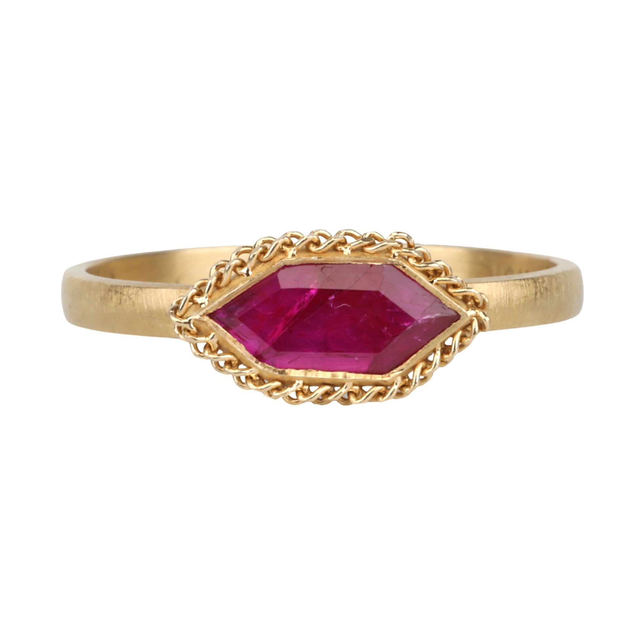 Amáli Woven Bezel-Set Hexagonal Ruby Slice Ring – Peridot Fine Jewelry
