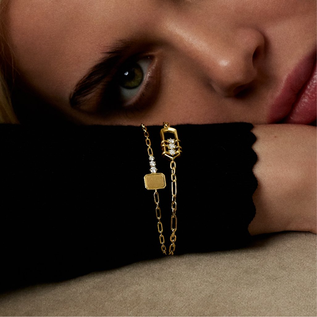 Jade Trau "Mini Catherine Key" Chain Bracelet with Three Diamonds ...